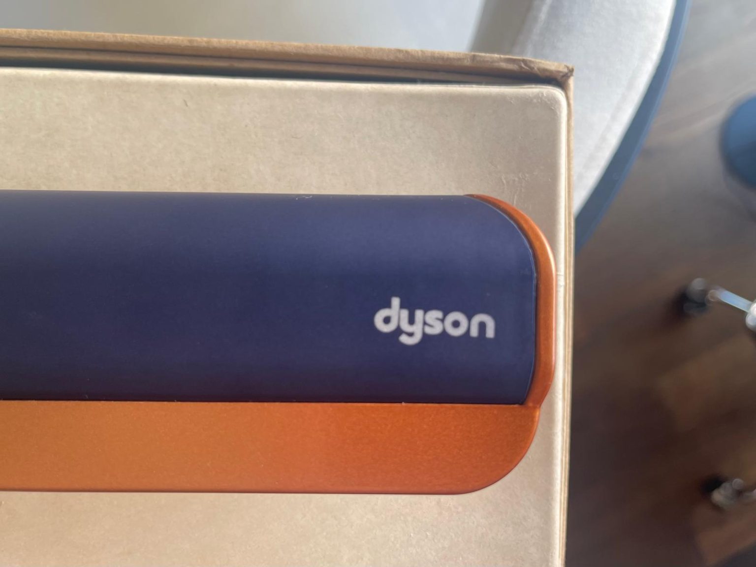 Counterfeit Dyson Airstrait models flooding Hong Kong market and how to ...