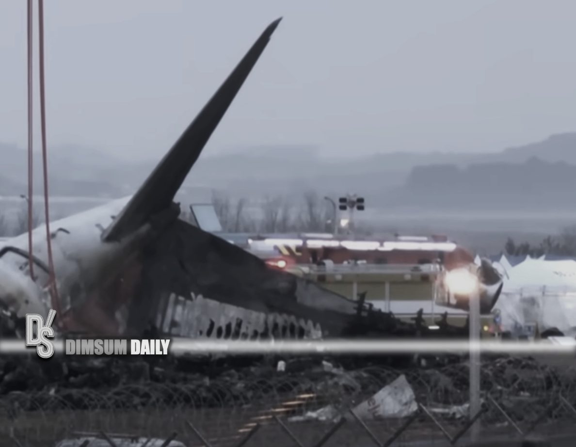 Why did the ill-fated Jeju Air plane not land in the sea?