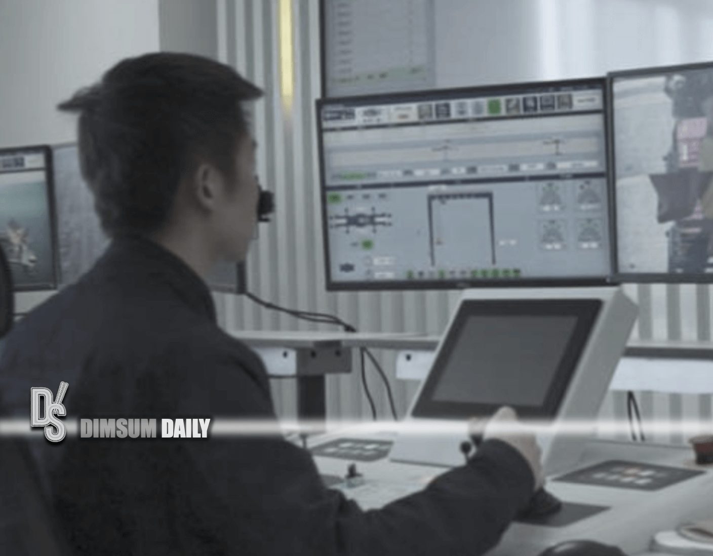 China introduces world’s first mobile 5G base station for military use