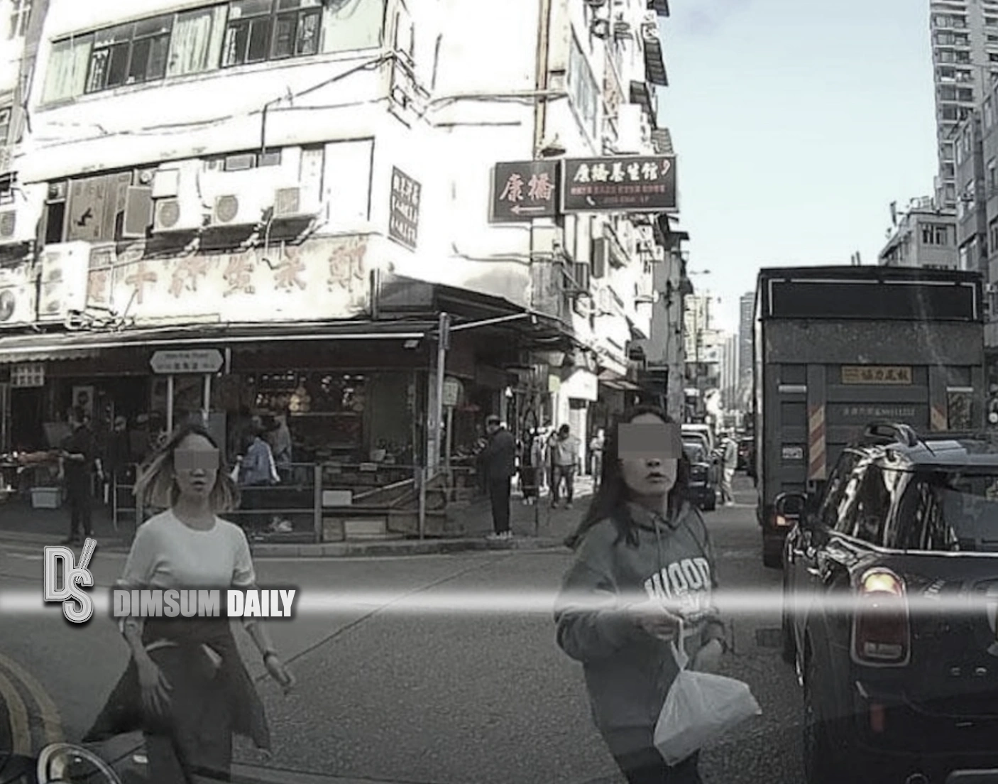 Two unfamiliar women in Kowloon City ask for a lift while netizens warn of new scam