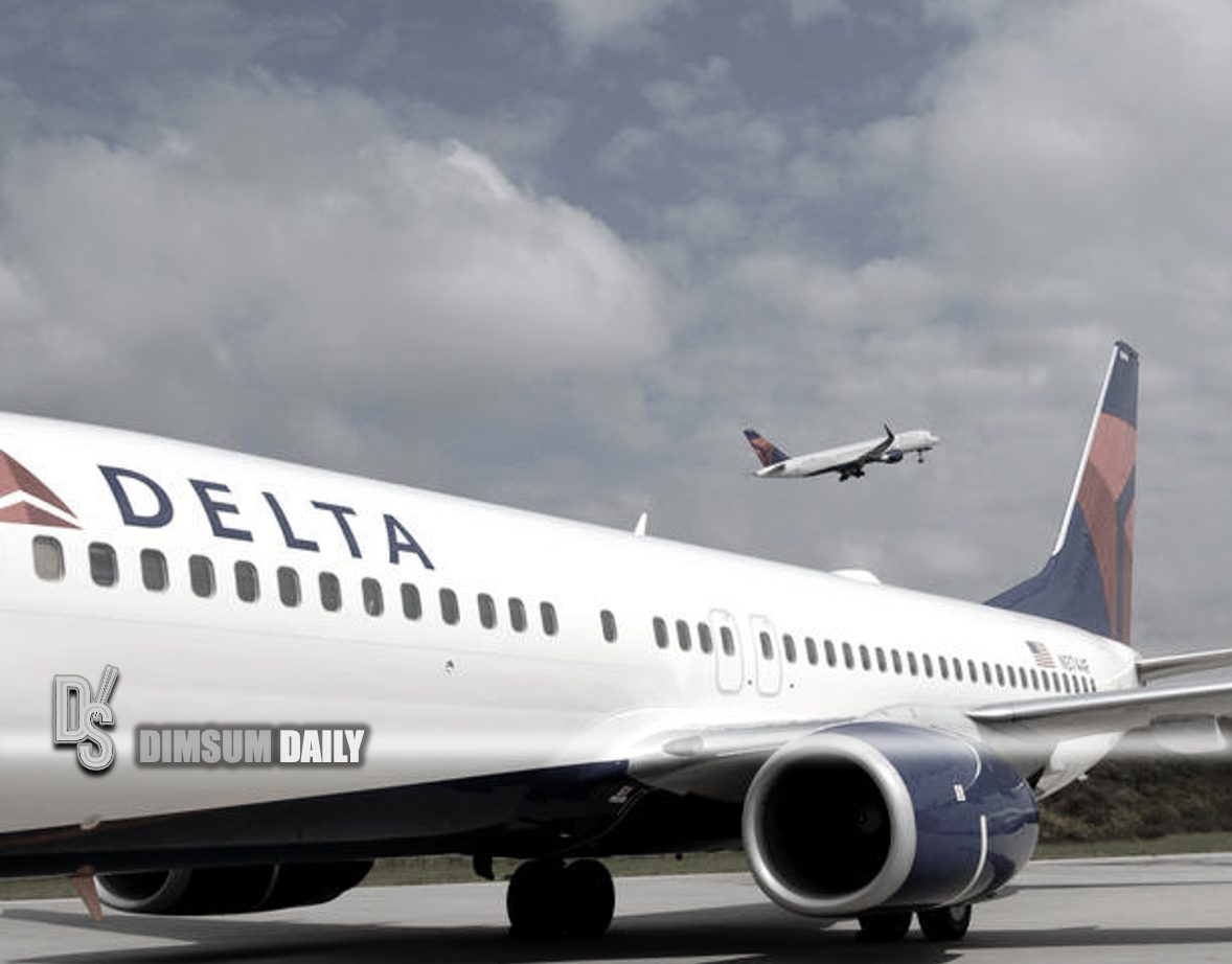 Delta flight evacuated due to snowstorm after engine issue, 4 injuries ...