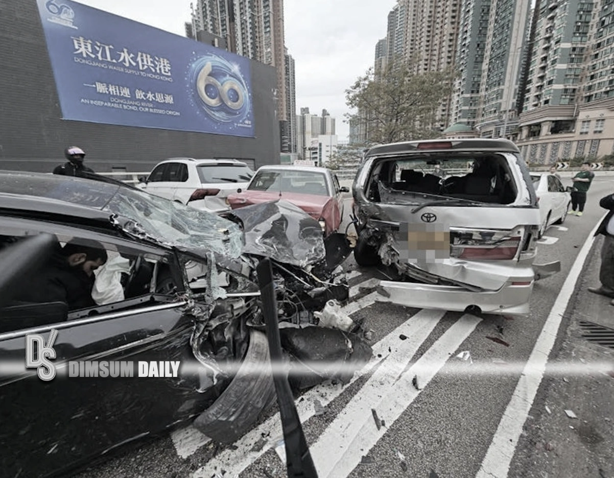 Multi-vehicle collision on West Kowloon Corridor leaves one injured