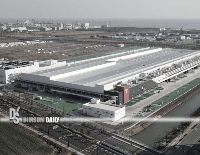Tesla opens new Megafactory in Shanghai for energy-storage batteries