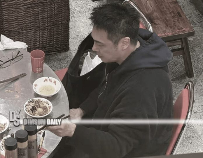 HK actor Francis Ng spotted dining in Liuzhou