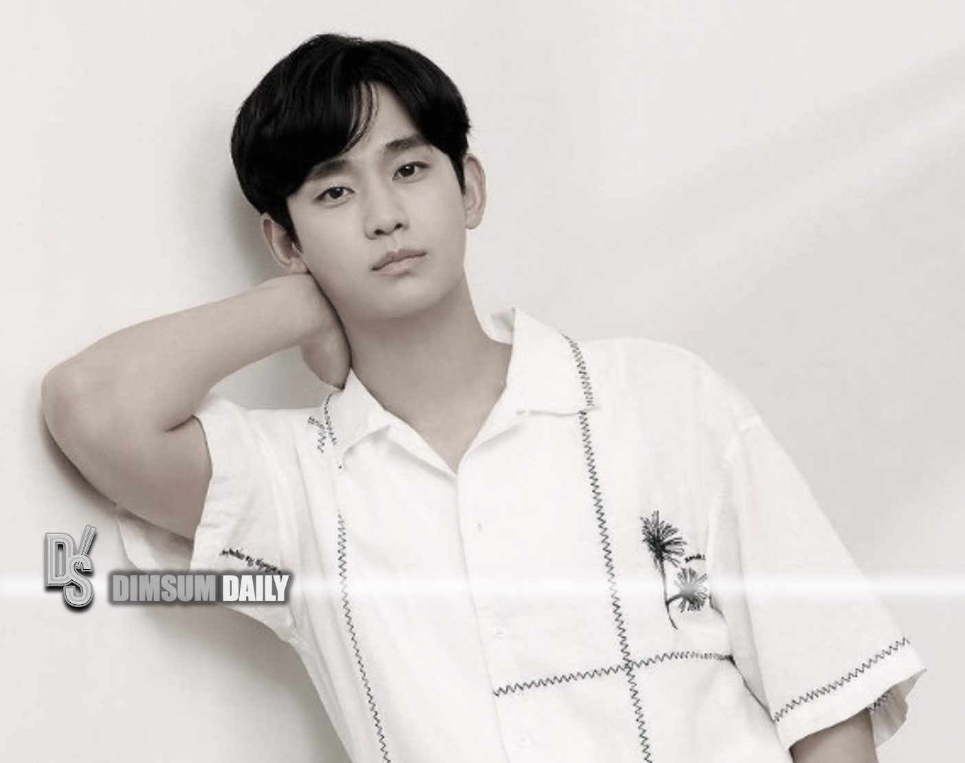 Kim Soo-hyun accuses YouTube host of intimidation following controversy