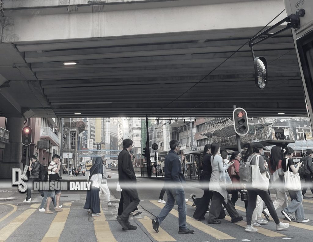 Median monthly wage in Hong Kong reaches HK$20,500, up 3.6%