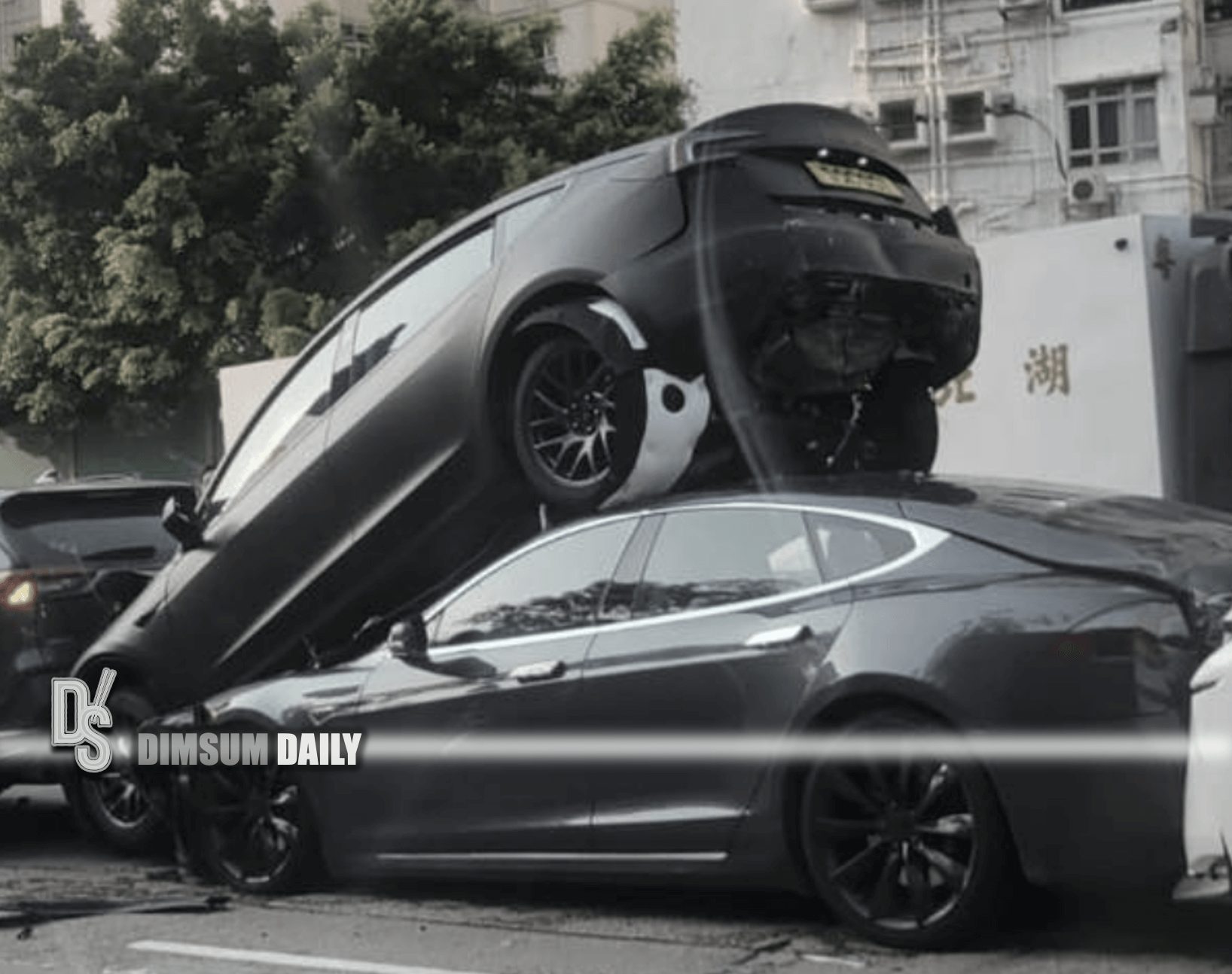 Seven-car pile-up in Wong Tai Sin involves two Tesla vehicles, at least ...
