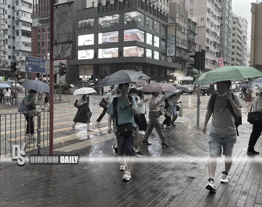 Amber Rainstorm Warning issued and cancelled as heavy showers hit Hong ...
