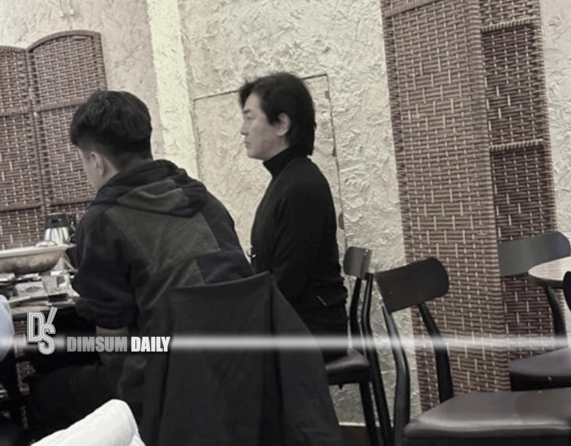 HK actor Ekin Cheng spotted dining in Mong Kok, fans praise his ageless ...