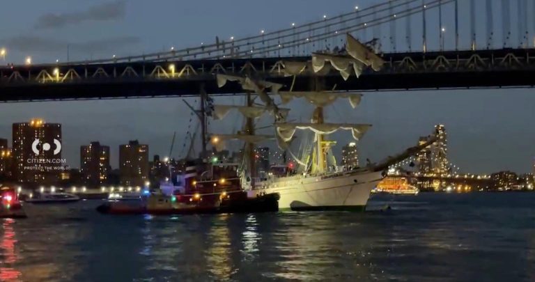 Mexican Navy’s Cuauhtémoc strikes Brooklyn Bridge, leaving several injured