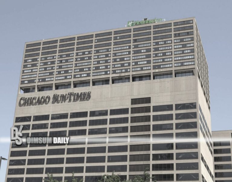 Chicago Sun-Times faces backlash over AI-generated book list controversy