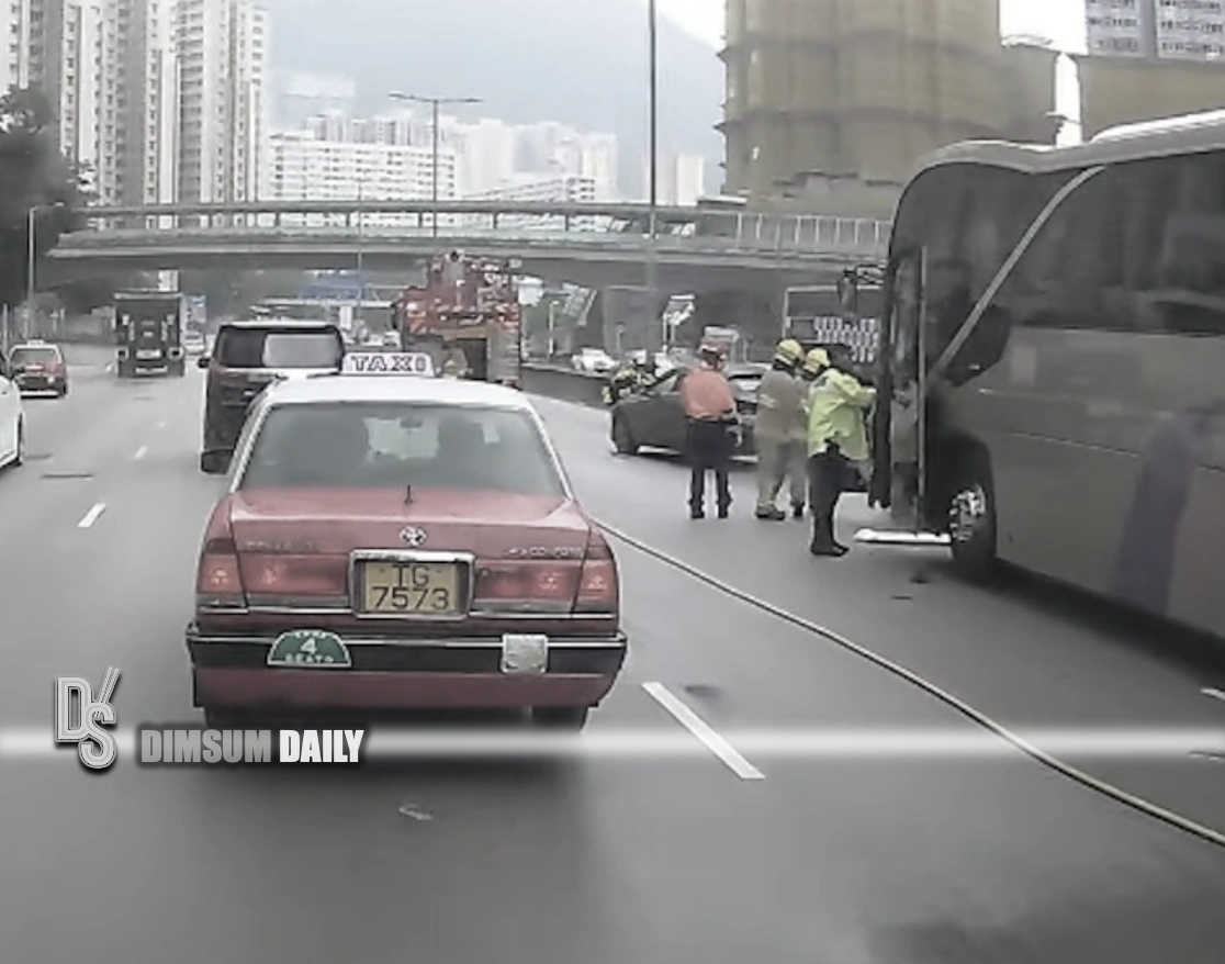 Multiple vehicles collide on Prince Edward Road East in San Po Kong, 10 ...