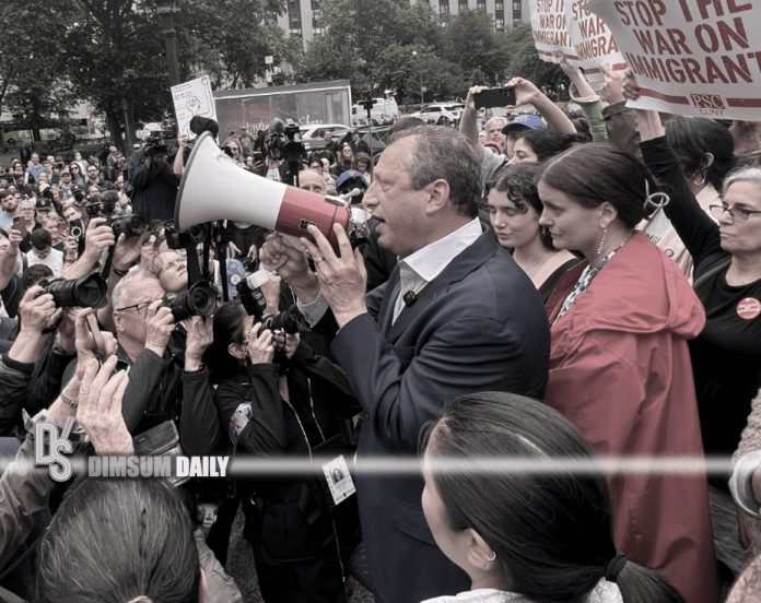 NYC Comptroller Brad Lander arrested by ICE, accused of impeding ...