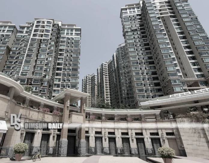 Filipino domestic helper suffers shoulder injury after accidental fall ...