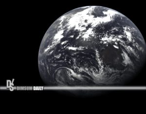 CNSA reveals stunning images of earth and moon from Tianwen-2 probe