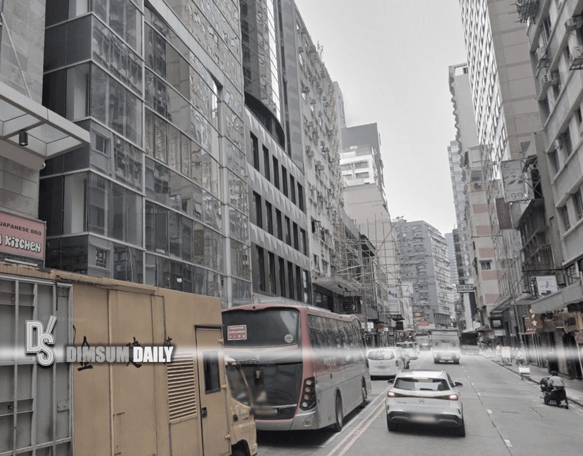 Man lnjured in Tsim Sha Tsui lift incident while trying to mediate ...