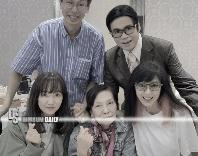 Veteran Hong Kong actress Yu Miu-Lin celebrates 88th birthday with friends