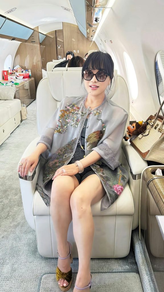 Actor Ray Lui and wife Yang Xiaojuan's lavish London trip reveals rare ...