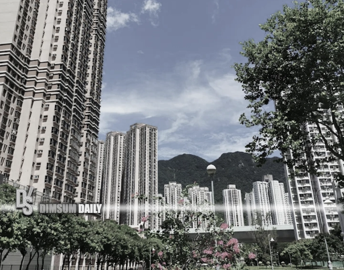 Sea view unit at Kam Fung Court in Ma On Shan listed at 35% below ...