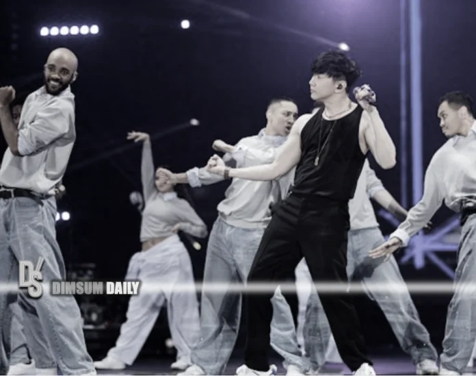 JJ Lin reveals heart condition during Beijing concert: "How much longer ...