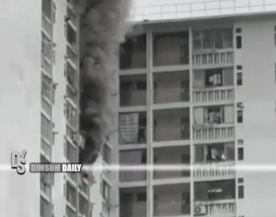 Fire breaks out at Shek Wai Kok Estate, Tsuen Wan, man falls from ...