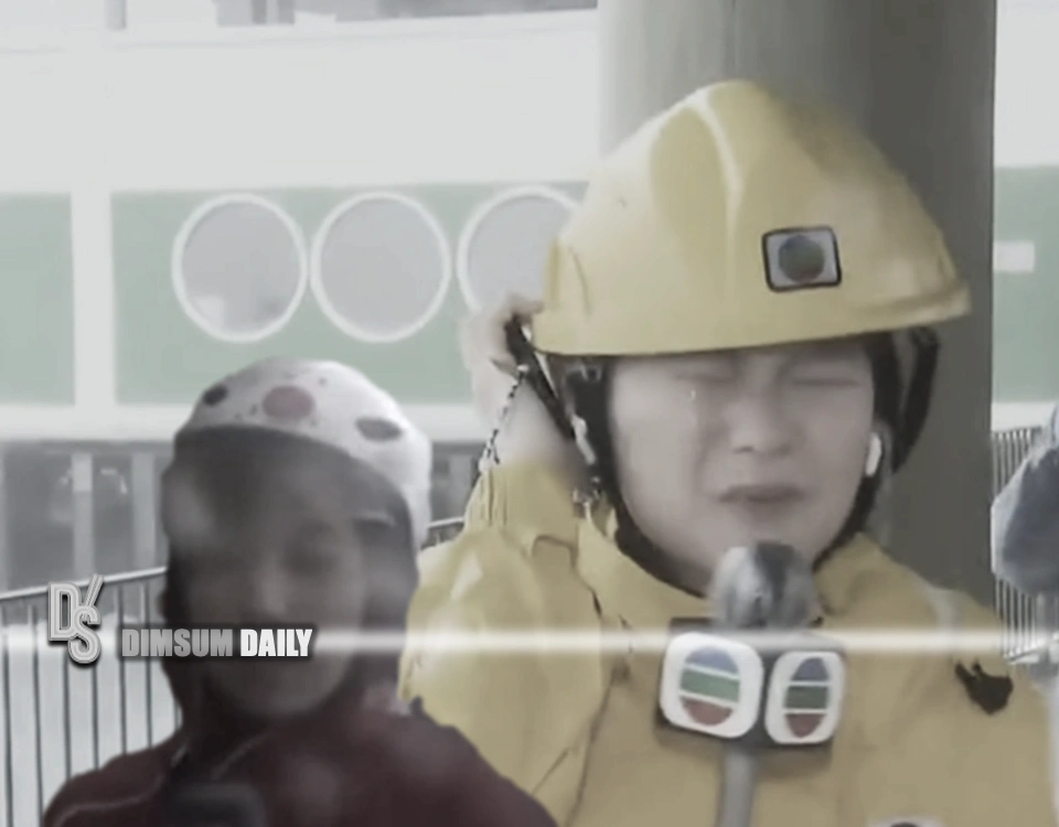 Female reporters brave Typhoon Wipha's wrath during Signal No. 10 ...