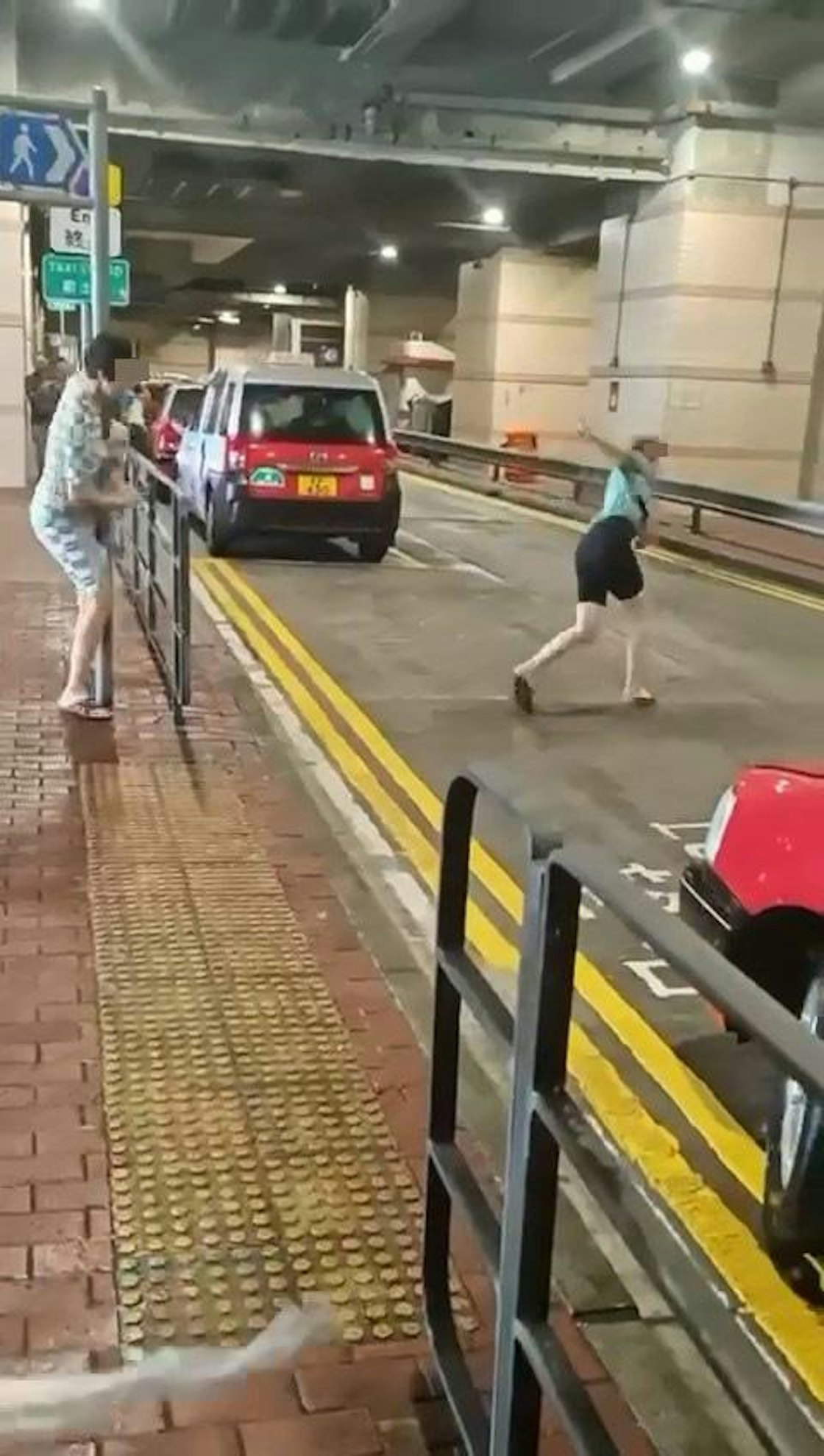 Woman's dramatic fall in Siu Sai Wan during Hurricane Signal No. 10 ...