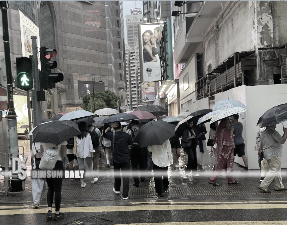 Amber Rainstorm Warning issued by Hong Kong Observatory at 8pm