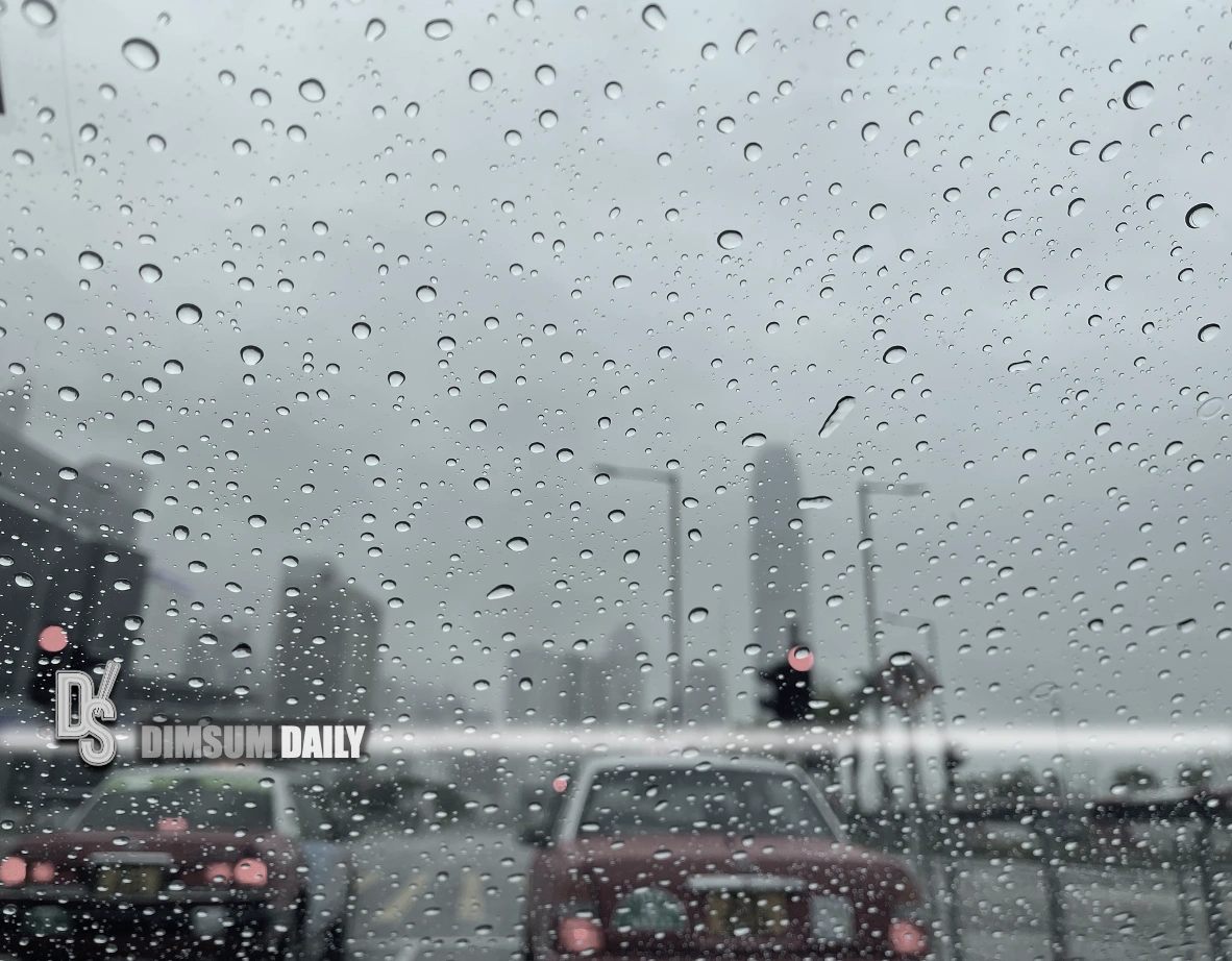 Hong Kong Observatory downgrades to Amber Rainstorm Warning Signal at ...