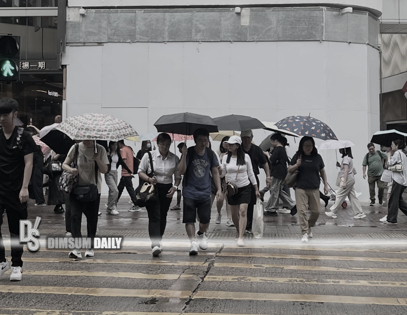 Amber Rainstorm Warning issued by Hong Kong Observatory at 10.25am