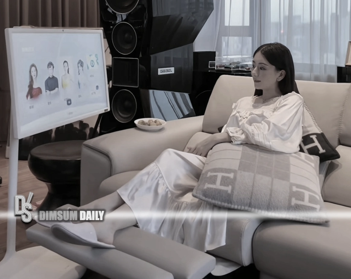 Aaron Kwok's wife, Moka Fang, flaunts late pregnancy in recent video as ...