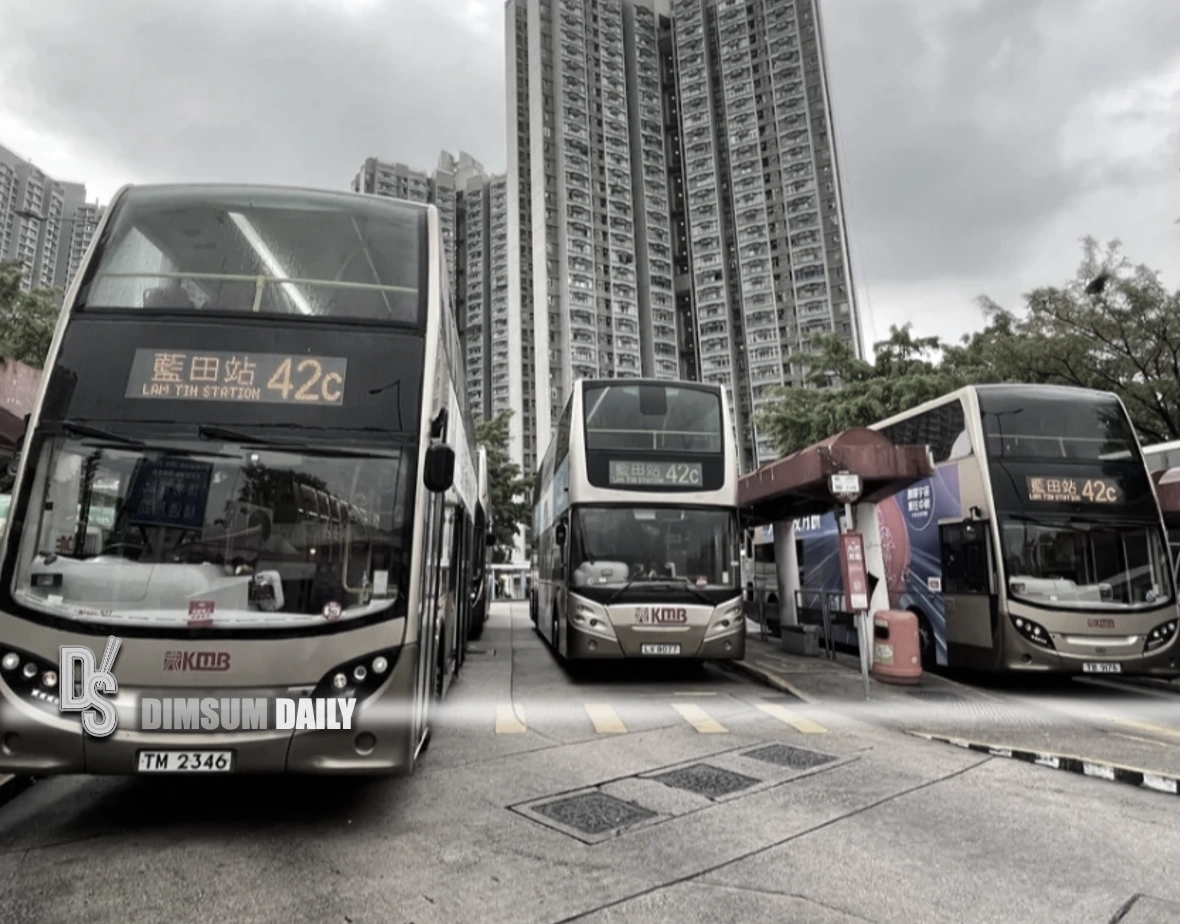 Bus passenger dies after collapsing at Cheung Hang Bus Terminus in Tsing Yi