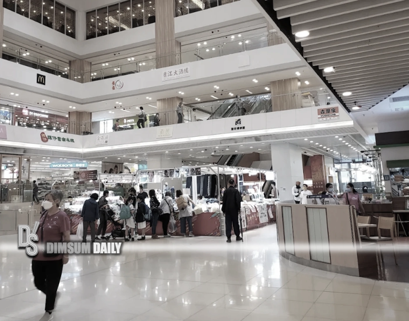 75-year-old man arrested after stabbing incident at Cheung Fat Plaza in ...