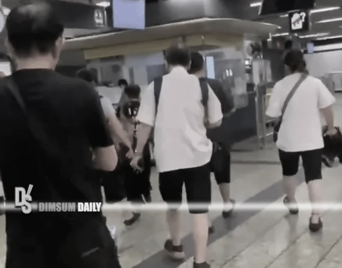 Hong Kong commuters return to work under Storm Signal No. 8, deploying ...