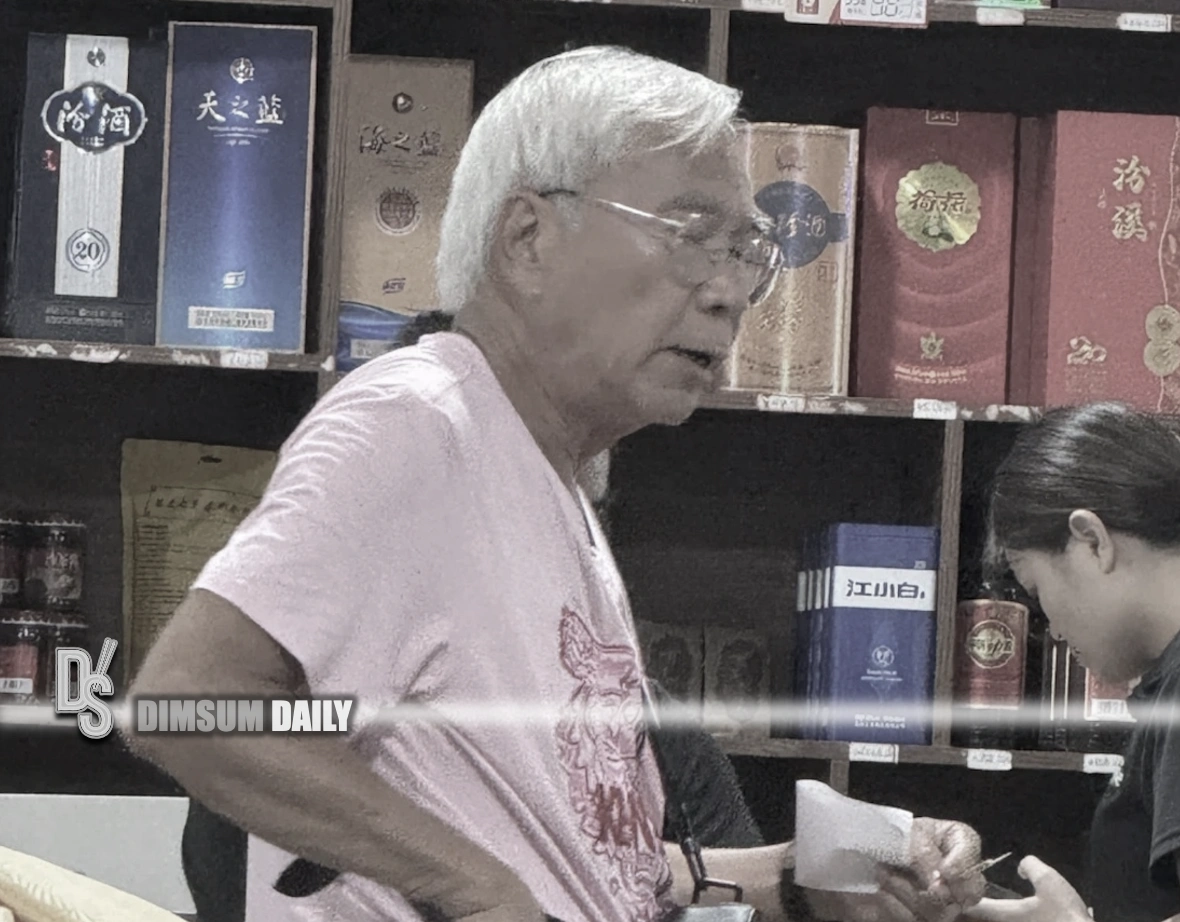 Hong Kong actor Lee Lung-kei captured alone in mainland China after ...