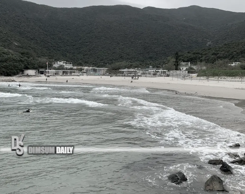 Shek O Beach and Big Wave Bay Beach temporarily closed