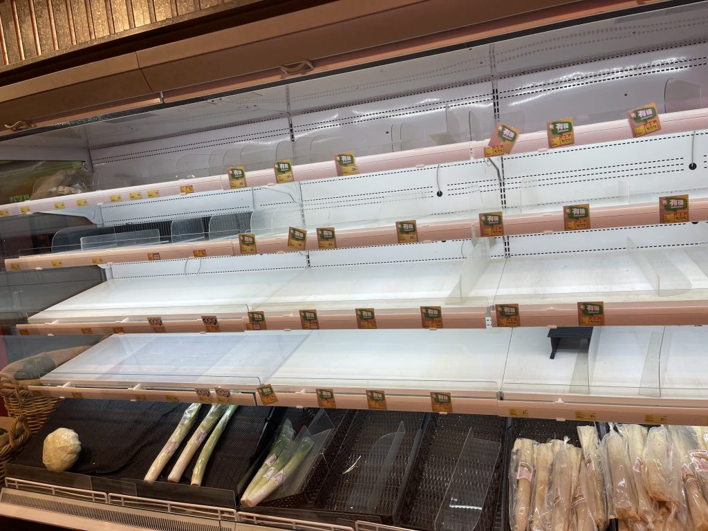 Why hoarding meat and vegetables before a two‑day typhoon is wasteful ...
