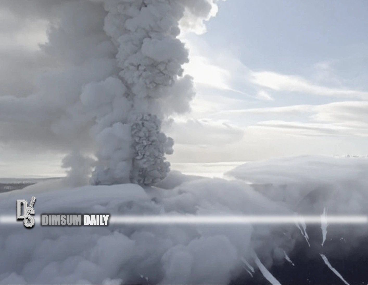 Kronotsky volcano eruption triggers red alert as ash cloud reaches 9.2 ...