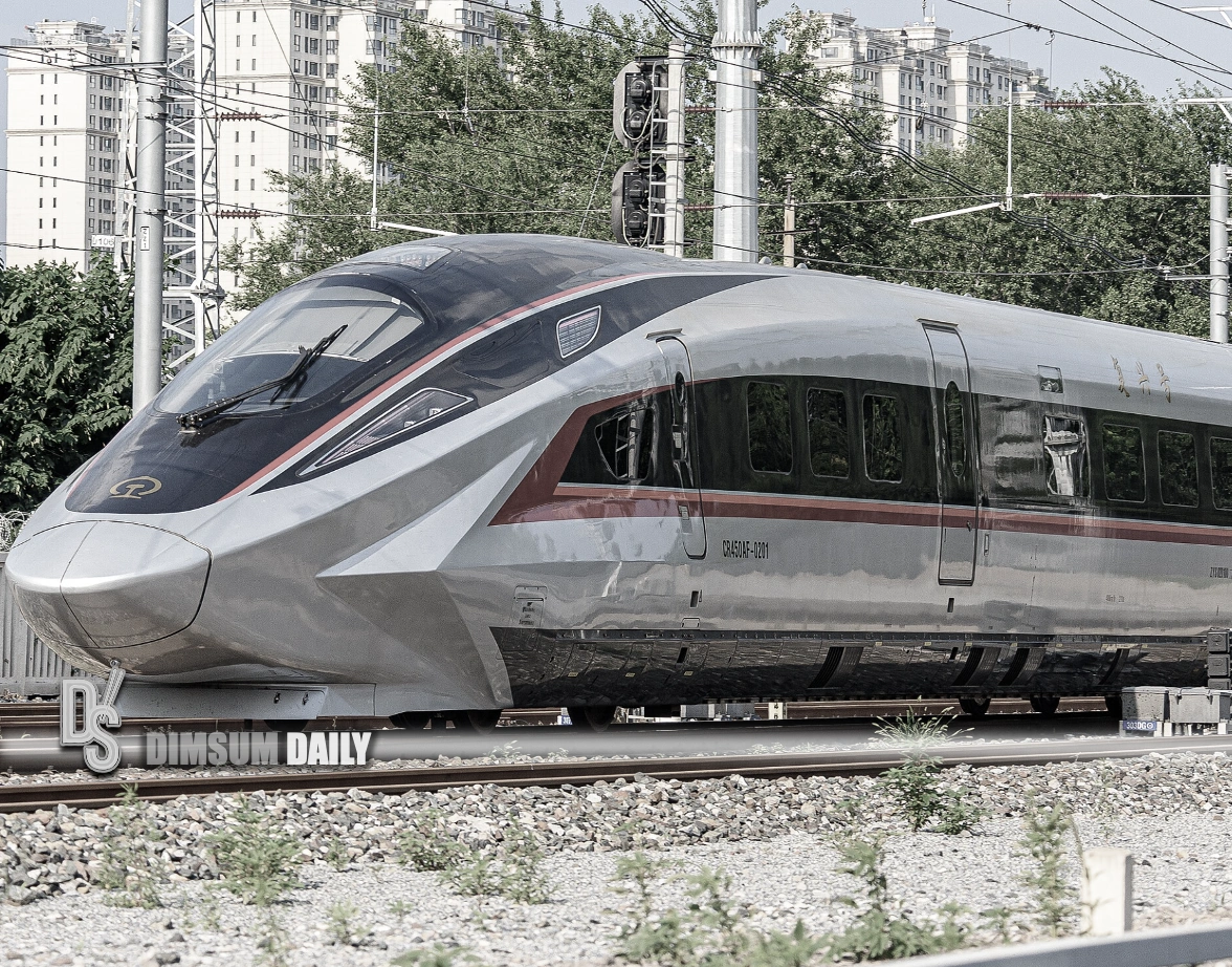 CR450 bullet train reaches 453 km/h in trial runs