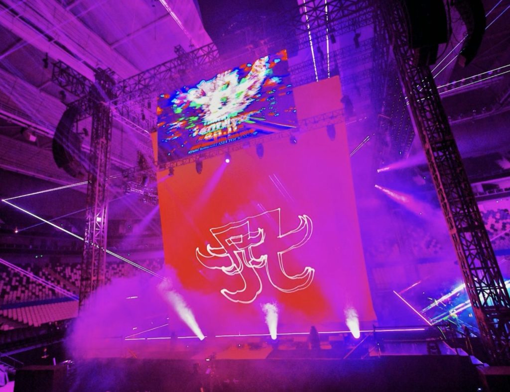 Photos reveal Ayumi Hamasaki’s empty-arena Shanghai concert to 14,000 ...