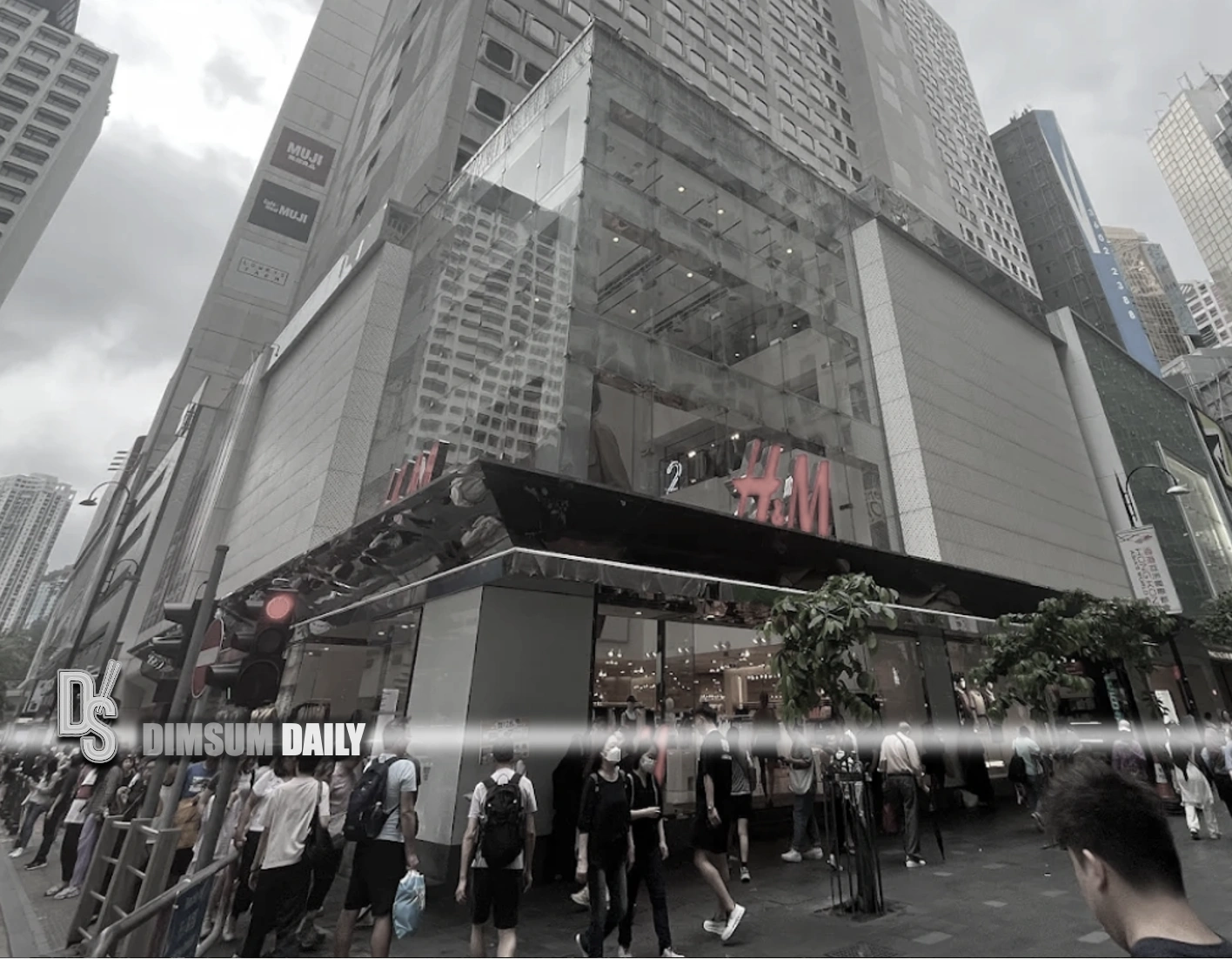H&M poised to close flagship Fashion Walk store as Hong Kong presence ...
