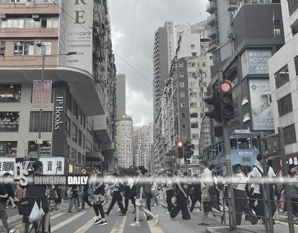 Hong Kong wage growth outpaces inflation as real earnings rise in Q3 2025