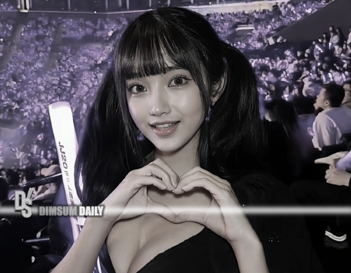 Singapore star JJ Lin's girlfriend spotted filing a report at Beijing ...