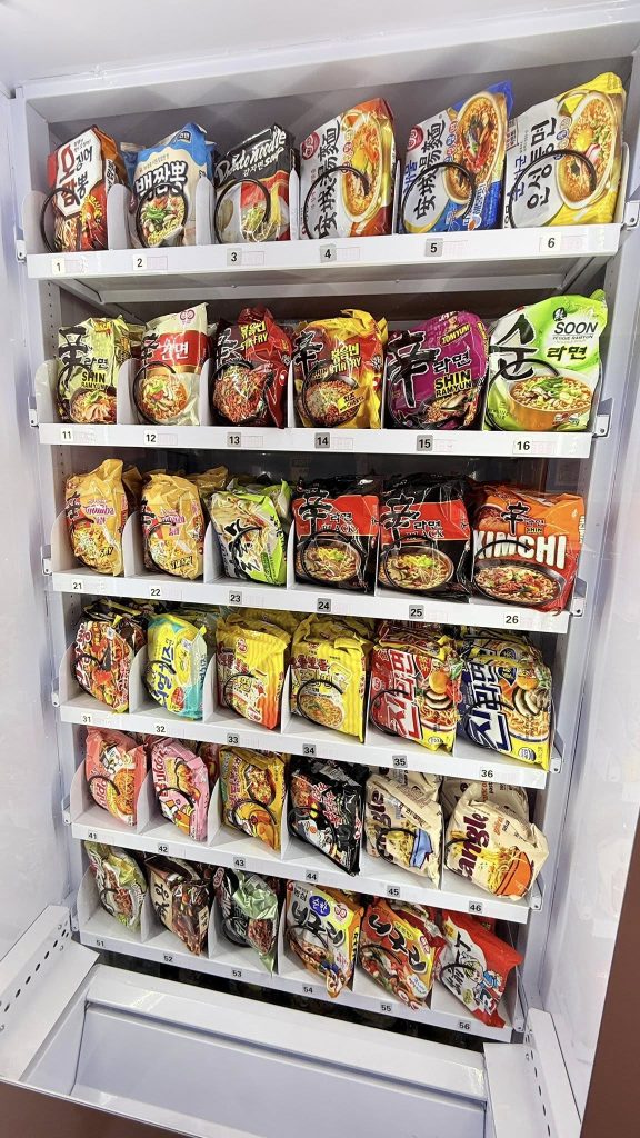 Schoodles opens third 24-hour unmanned self-service instant noodle ...