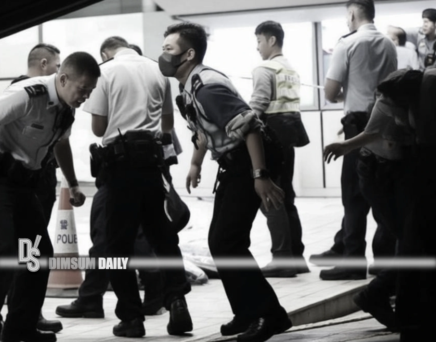 Tuen Mun Town Plaza knife attack suspect dies after police shoot ...
