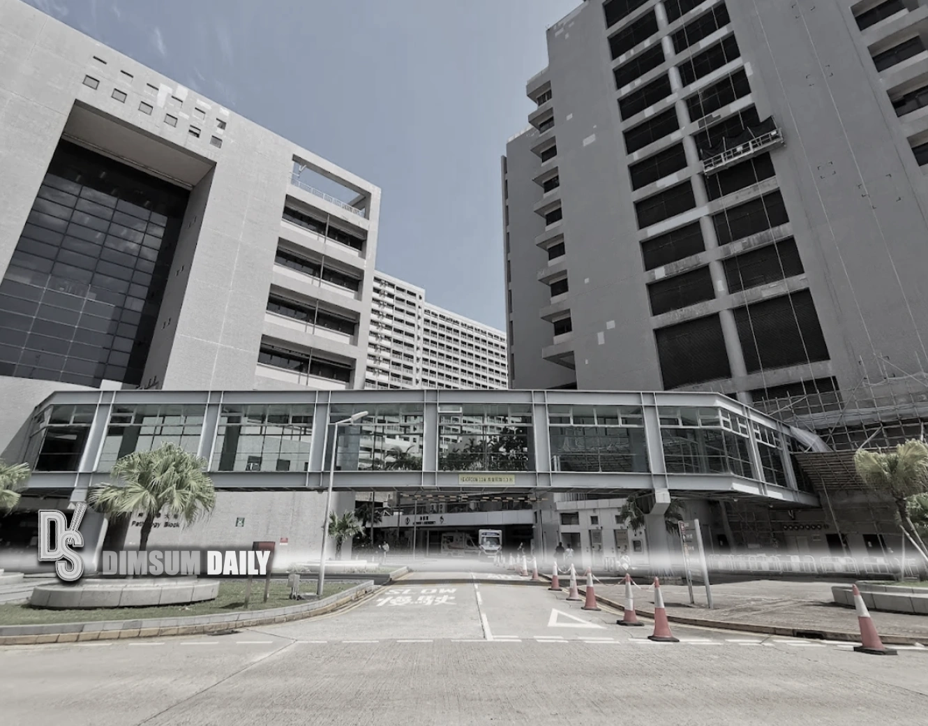 Dash to maternity turns cinematic as mother gives birth outside Eastern ...