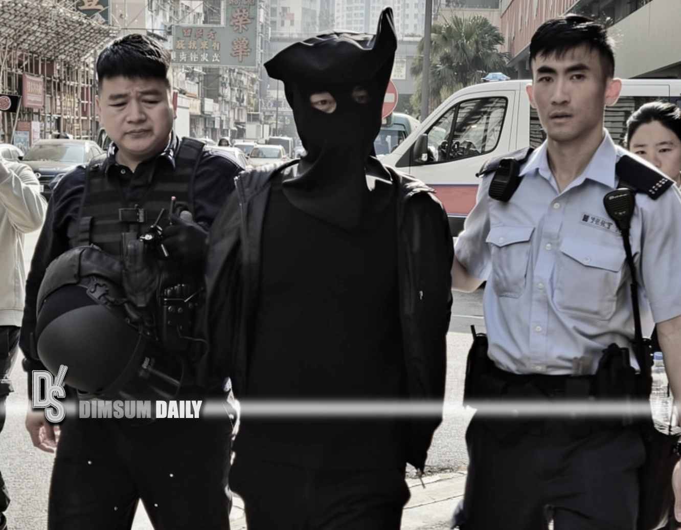Knife-wielding Nepalese man subdued by police outside Tsuen Wan ...