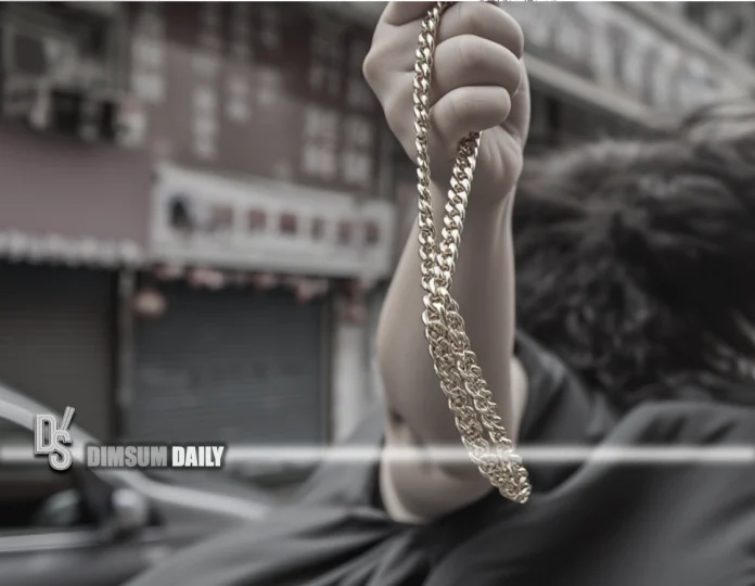 Street encounter turns costly as Yuen Long man loses gold chain and ...