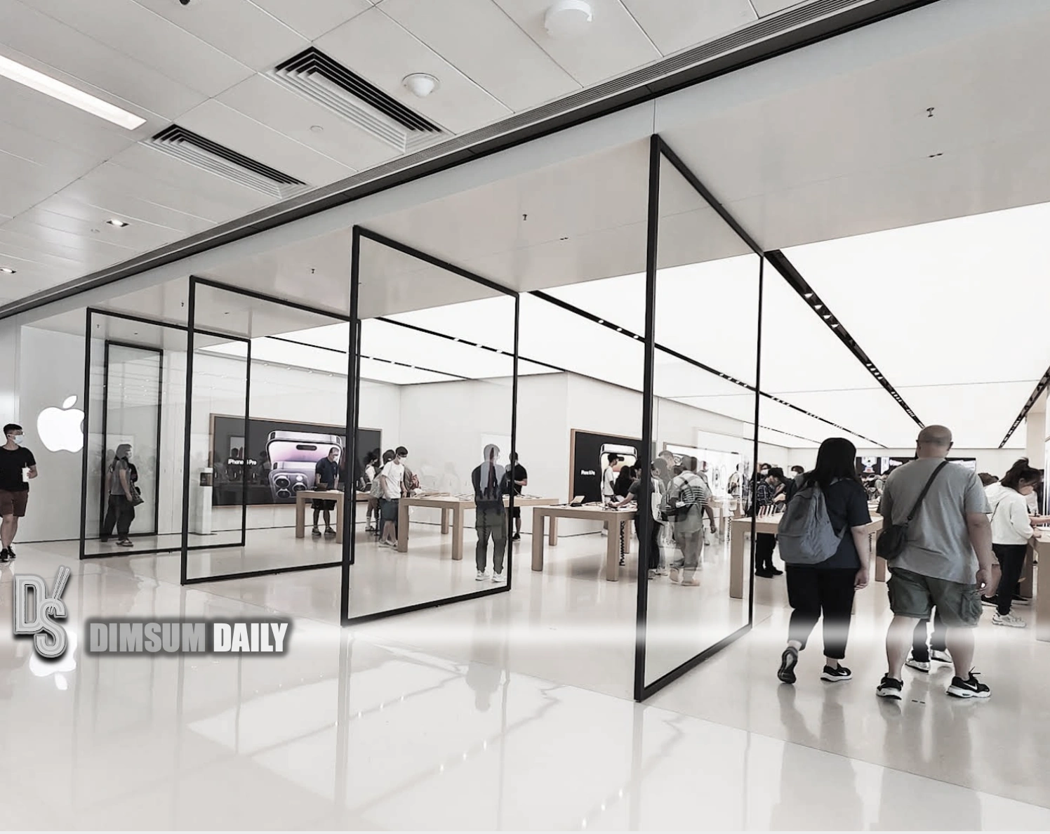 HK retail sales up 6.6% in December to HK$35.0b; online sales jump 30.9 ...