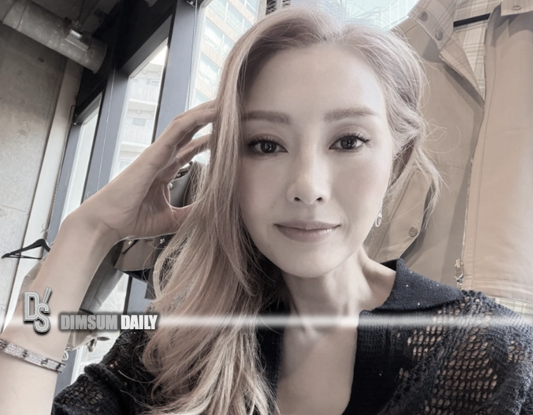 Michele Reis stuns with sakura holiday photos